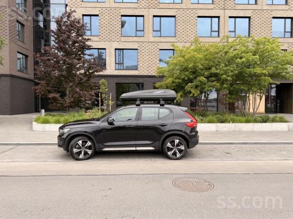Черный Вольво XC40 2021 в Рига, объемом двигателя 1.50 л и пробегом 217 тыс. км за 20750 €, фото 2 на AUTOMOTO.COM.LV
