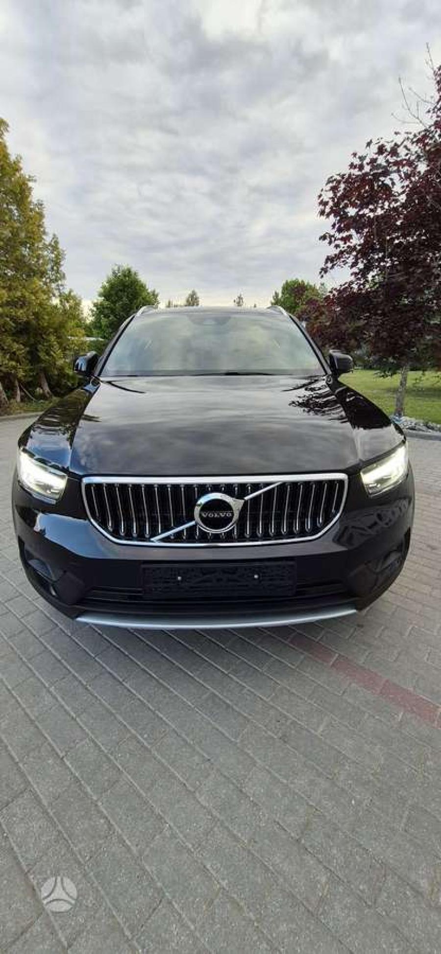 Black Volvo XC40 2021 in Telschi, with an engine capacity of 1.48 L and mileage of 59 thousand km for 24500 €, photo 9 on AUTOMOTO.COM.LV