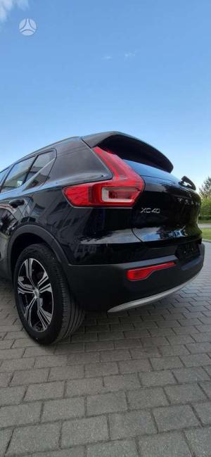 Black Volvo XC40 2021 in Telschi, with an engine capacity of 1.48 L and mileage of 59 thousand km for 24500 €, photo 10 on AUTOMOTO.COM.LV