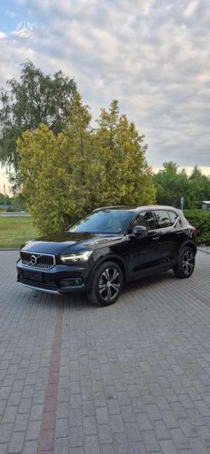 Black Volvo XC40 2021 in Telschi, with an engine capacity of 1.48 L and mileage of 59 thousand km for 24500 €, photo 11 on AUTOMOTO.COM.LV