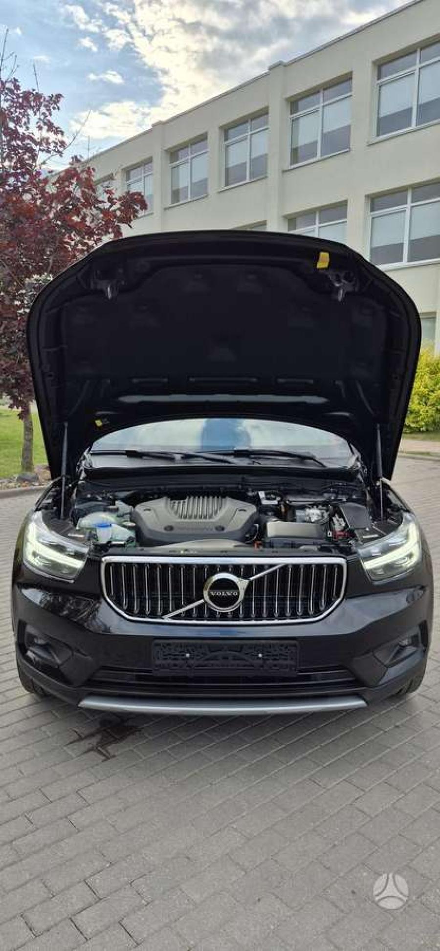 Black Volvo XC40 2021 in Telschi, with an engine capacity of 1.48 L and mileage of 59 thousand km for 24500 €, photo 15 on AUTOMOTO.COM.LV