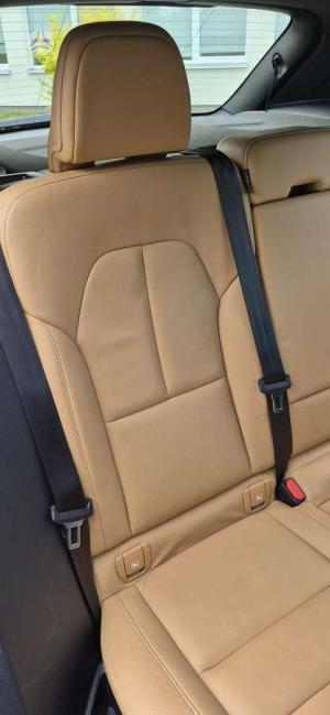 Black Volvo XC40 2021 in Telschi, with an engine capacity of 1.48 L and mileage of 59 thousand km for 24500 €, photo 26 on AUTOMOTO.COM.LV