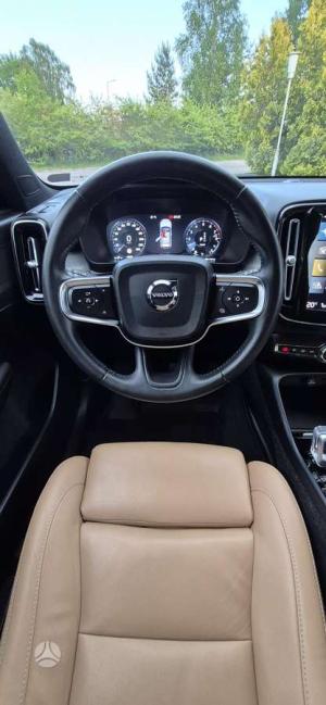 Black Volvo XC40 2021 in Telschi, with an engine capacity of 1.48 L and mileage of 59 thousand km for 24500 €, photo 30 on AUTOMOTO.COM.LV