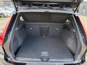 Черный Вольво XC40 2021 в Рига, объемом двигателя 1.50 л и пробегом 70 тыс. км за 28200 €, фото 18 на AUTOMOTO.COM.LV