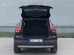 Black Volvo XC40 2021 in Riga, with an engine capacity of 1.50 L and mileage of 83 thousand km for 21600 €, photo 7 on AUTOMOTO.COM.LV