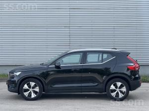 Black Volvo XC40 2021 in Riga, with an engine capacity of 1.50 L and mileage of 83 thousand km for 21600 €, photo 8 on AUTOMOTO.COM.LV