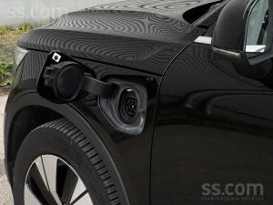 Black Volvo XC40 2021 in Riga, with an engine capacity of 1.50 L and mileage of 83 thousand km for 21600 €, photo 11 on AUTOMOTO.COM.LV
