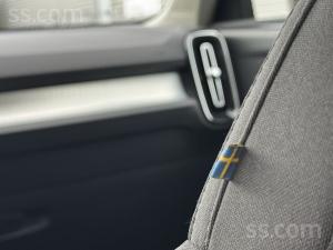 Black Volvo XC40 2021 in Riga, with an engine capacity of 1.50 L and mileage of 83 thousand km for 21600 €, photo 25 on AUTOMOTO.COM.LV