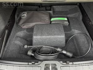 Black Volvo XC40 2021 in Riga, with an engine capacity of 1.50 L and mileage of 83 thousand km for 21600 €, photo 27 on AUTOMOTO.COM.LV