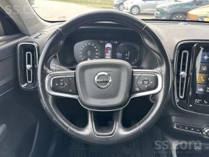 Черный Вольво XC40 2021 в Лиепая, объемом двигателя 1.50 л и пробегом 208 тыс. км за 22900 €, фото 12 на AUTOMOTO.COM.LV