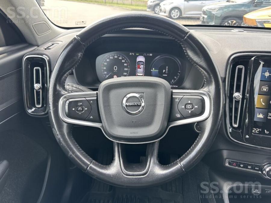 Черный Вольво XC40 2021 в Лиепая, объемом двигателя 1.50 л и пробегом 208 тыс. км за 22900 €, фото 12 на AUTOMOTO.COM.LV