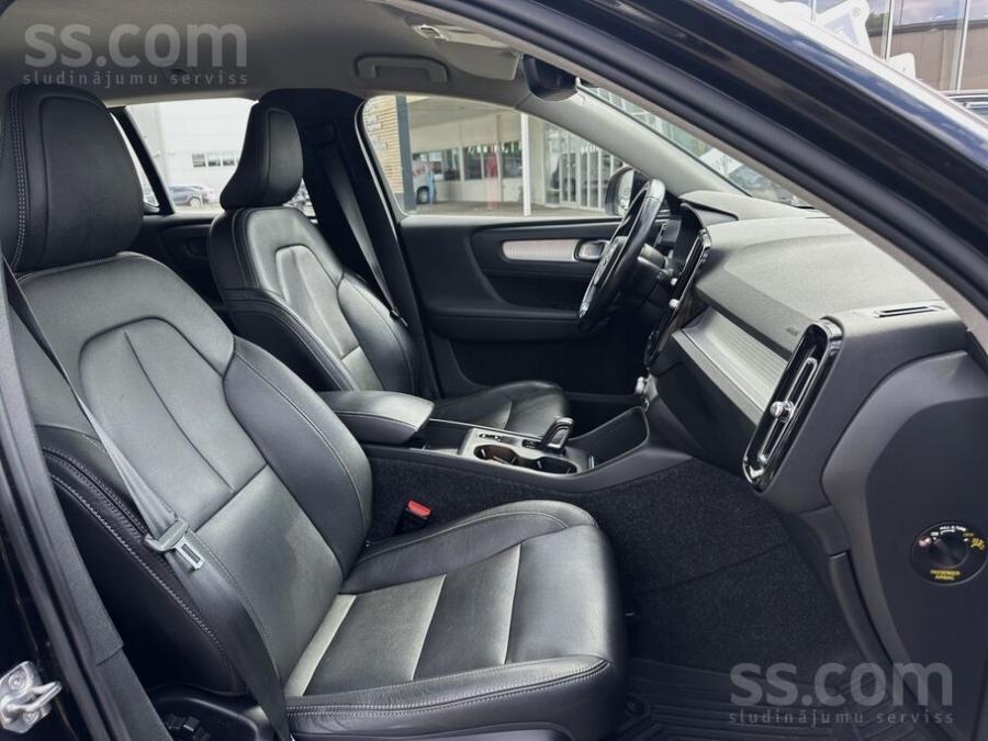 Черный Вольво XC40 2021 в Лиепая, объемом двигателя 1.50 л и пробегом 208 тыс. км за 22900 €, фото 16 на AUTOMOTO.COM.LV