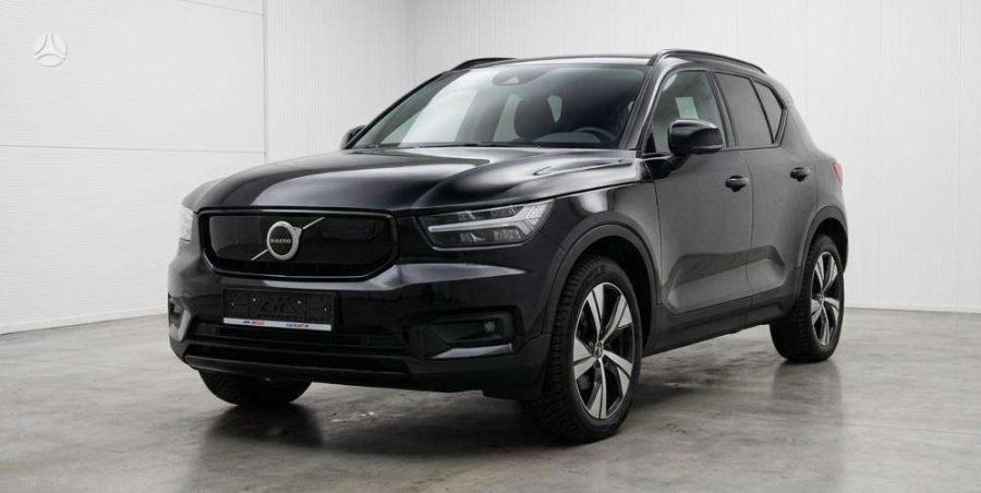 Черный Вольво XC40 2021 в Шяуляй, объемом двигателя 0.00 л и пробегом 168 тыс. км за 20000 €, фото 1 на AUTOMOTO.COM.LV