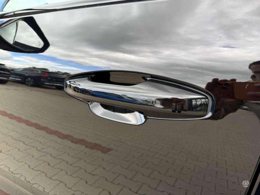 Melns Volvo XC40 2021 Šauļi, ar dzinēja tilpumu 1.48 L un nobraukumu 186 tūkst. km par 23990 €, foto 12 vietnē AUTOMOTO.COM.LV