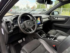 Melns Volvo XC40 2021 Šauļi, ar dzinēja tilpumu 1.48 L un nobraukumu 186 tūkst. km par 23990 €, foto 13 vietnē AUTOMOTO.COM.LV