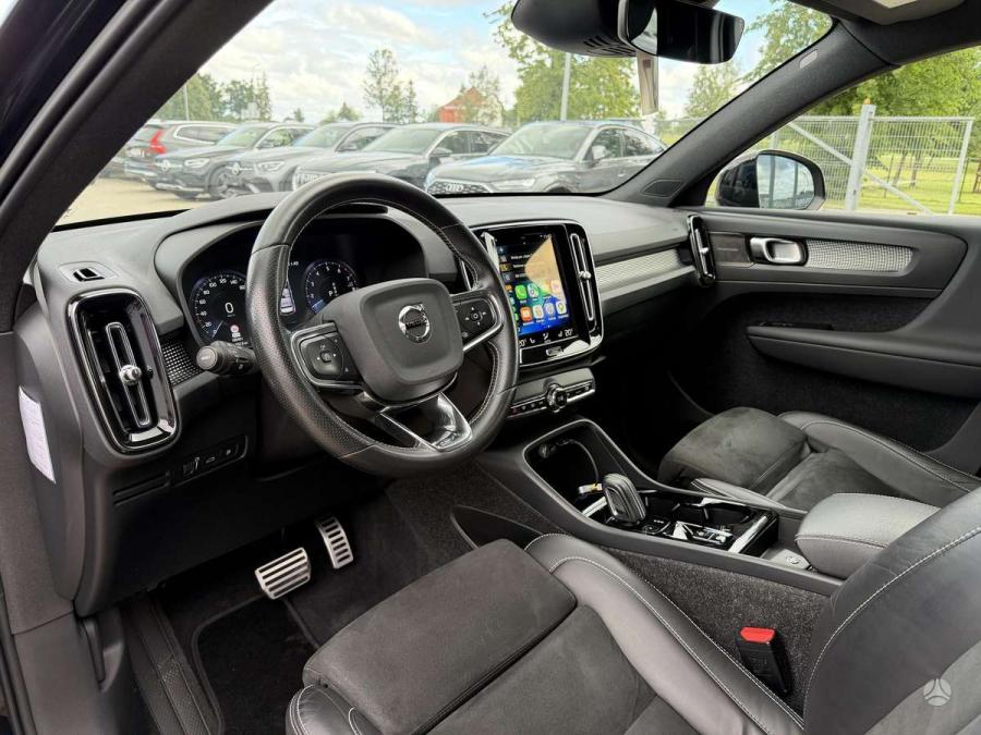 Melns Volvo XC40 2021 Šauļi, ar dzinēja tilpumu 1.48 L un nobraukumu 186 tūkst. km par 23990 €, foto 13 vietnē AUTOMOTO.COM.LV
