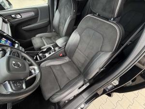 Melns Volvo XC40 2021 Šauļi, ar dzinēja tilpumu 1.48 L un nobraukumu 186 tūkst. km par 23990 €, foto 16 vietnē AUTOMOTO.COM.LV