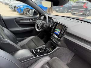 Melns Volvo XC40 2021 Šauļi, ar dzinēja tilpumu 1.48 L un nobraukumu 186 tūkst. km par 23990 €, foto 21 vietnē AUTOMOTO.COM.LV