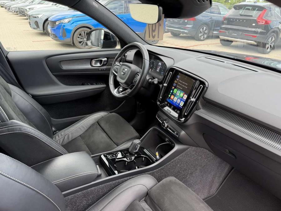 Melns Volvo XC40 2021 Šauļi, ar dzinēja tilpumu 1.48 L un nobraukumu 186 tūkst. km par 23990 €, foto 21 vietnē AUTOMOTO.COM.LV