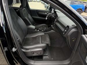 Melns Volvo XC40 2021 Šauļi, ar dzinēja tilpumu 1.48 L un nobraukumu 186 tūkst. km par 23990 €, foto 22 vietnē AUTOMOTO.COM.LV