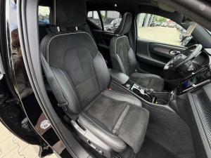 Melns Volvo XC40 2021 Šauļi, ar dzinēja tilpumu 1.48 L un nobraukumu 186 tūkst. km par 23990 €, foto 23 vietnē AUTOMOTO.COM.LV