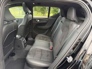Melns Volvo XC40 2021 Šauļi, ar dzinēja tilpumu 1.48 L un nobraukumu 186 tūkst. km par 23990 €, foto 24 vietnē AUTOMOTO.COM.LV