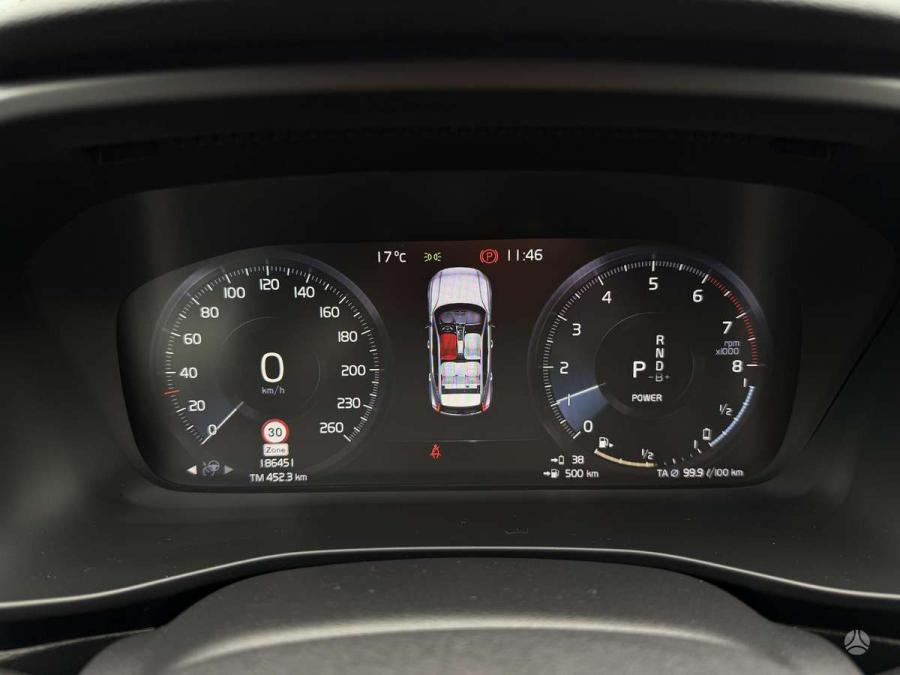 Melns Volvo XC40 2021 Šauļi, ar dzinēja tilpumu 1.48 L un nobraukumu 186 tūkst. km par 23990 €, foto 33 vietnē AUTOMOTO.COM.LV
