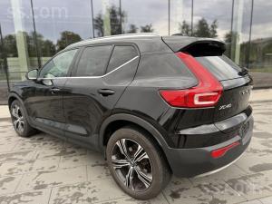 Melns Volvo XC40 2021 Rīga, ar dzinēja tilpumu 1.50 L un nobraukumu 85 tūkst. km par 26900 €, foto 14 vietnē AUTOMOTO.COM.LV