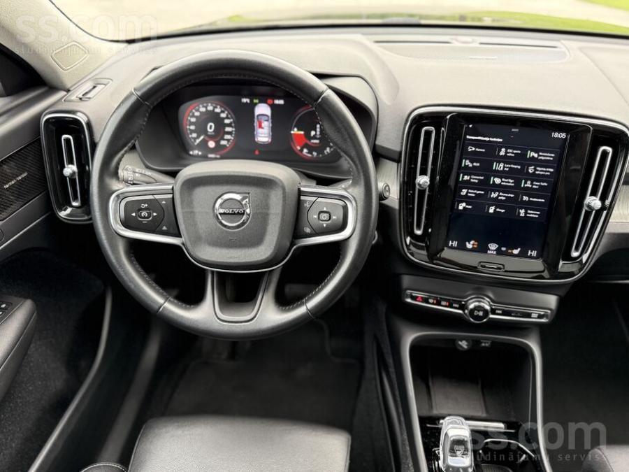 Melns Volvo XC40 2021 Rīga, ar dzinēja tilpumu 1.50 L un nobraukumu 85 tūkst. km par 26900 €, foto 19 vietnē AUTOMOTO.COM.LV