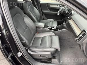 Melns Volvo XC40 2021 Rīga, ar dzinēja tilpumu 1.50 L un nobraukumu 85 tūkst. km par 26900 €, foto 23 vietnē AUTOMOTO.COM.LV