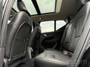 Melns Volvo XC40 2021 Rīga, ar dzinēja tilpumu 1.50 L un nobraukumu 85 tūkst. km par 26900 €, foto 26 vietnē AUTOMOTO.COM.LV