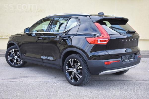 Melns Volvo XC40 2021 Talsi, ar dzinēja tilpumu 1.50 L un nobraukumu 39 tūkst. km par 25500 €, foto 2 vietnē AUTOMOTO.COM.LV