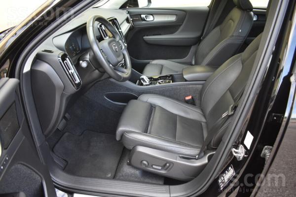 Melns Volvo XC40 2021 Talsi, ar dzinēja tilpumu 1.50 L un nobraukumu 39 tūkst. km par 25500 €, foto 6 vietnē AUTOMOTO.COM.LV