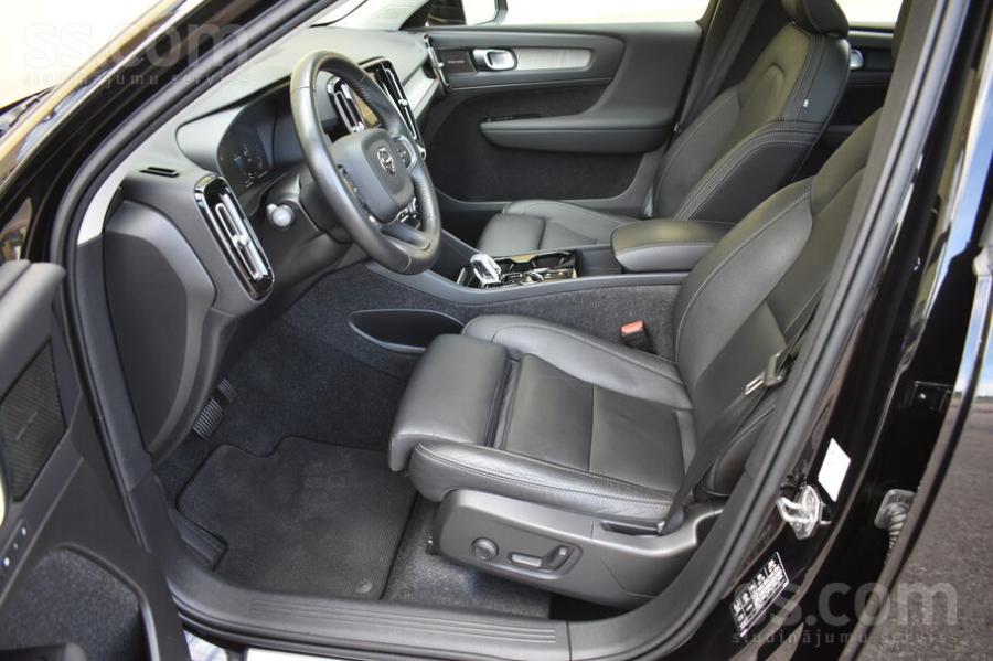 Melns Volvo XC40 2021 Talsi, ar dzinēja tilpumu 1.50 L un nobraukumu 39 tūkst. km par 25500 €, foto 7 vietnē AUTOMOTO.COM.LV
