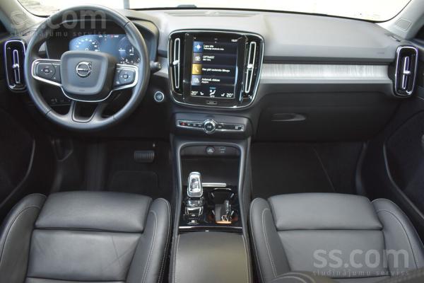 Melns Volvo XC40 2021 Talsi, ar dzinēja tilpumu 1.50 L un nobraukumu 39 tūkst. km par 25500 €, foto 7 vietnē AUTOMOTO.COM.LV