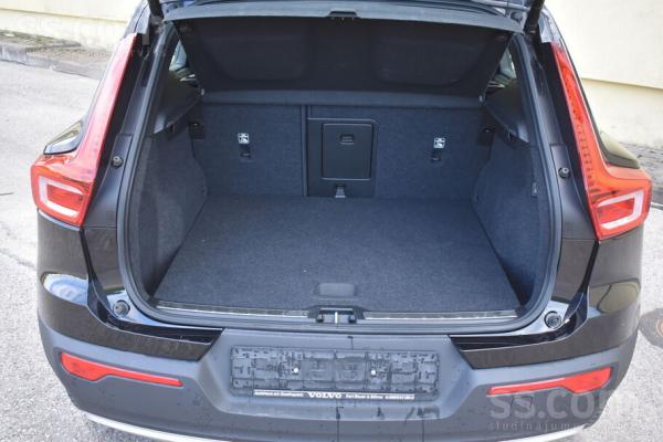 Melns Volvo XC40 2021 Talsi, ar dzinēja tilpumu 1.50 L un nobraukumu 39 tūkst. km par 25500 €, foto 9 vietnē AUTOMOTO.COM.LV