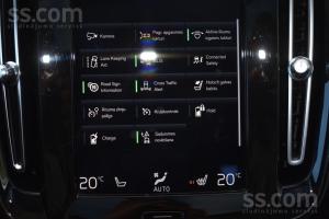 Melns Volvo XC40 2021 Talsi, ar dzinēja tilpumu 1.50 L un nobraukumu 39 tūkst. km par 25500 €, foto 26 vietnē AUTOMOTO.COM.LV