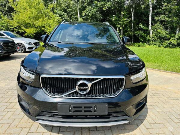 Black Volvo XC40 2021 in Kaunas, with an engine capacity of 1.97 L and mileage of 110 thousand km for 19850 €, photo 2 on AUTOMOTO.COM.LV
