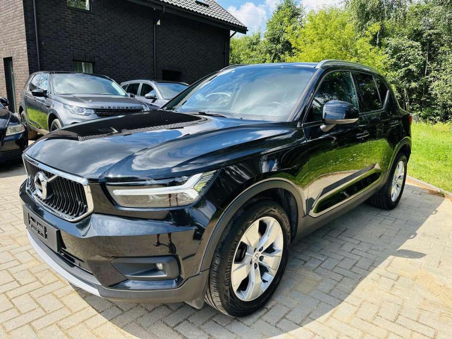 Black Volvo XC40 2021 in Kaunas, with an engine capacity of 1.97 L and mileage of 110 thousand km for 19850 €, photo 4 on AUTOMOTO.COM.LV