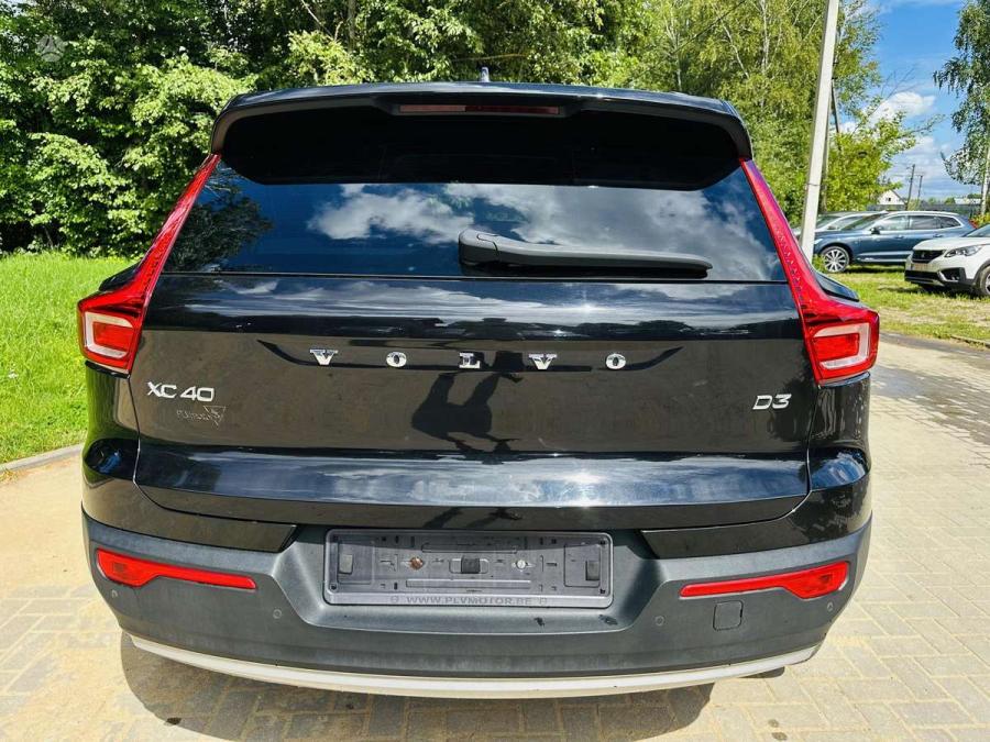 Black Volvo XC40 2021 in Kaunas, with an engine capacity of 1.97 L and mileage of 110 thousand km for 19850 €, photo 6 on AUTOMOTO.COM.LV