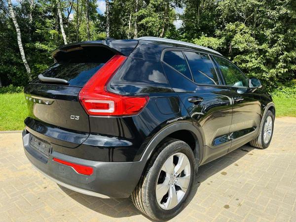 Black Volvo XC40 2021 in Kaunas, with an engine capacity of 1.97 L and mileage of 110 thousand km for 19850 €, photo 6 on AUTOMOTO.COM.LV