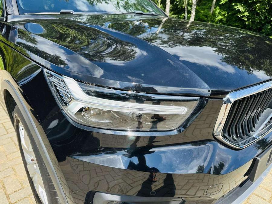 Black Volvo XC40 2021 in Kaunas, with an engine capacity of 1.97 L and mileage of 110 thousand km for 19850 €, photo 14 on AUTOMOTO.COM.LV