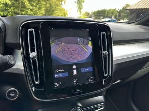 Black Volvo XC40 2021 in Kaunas, with an engine capacity of 1.97 L and mileage of 110 thousand km for 19850 €, photo 23 on AUTOMOTO.COM.LV
