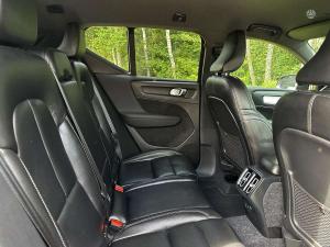 Black Volvo XC40 2021 in Kaunas, with an engine capacity of 1.97 L and mileage of 110 thousand km for 19850 €, photo 25 on AUTOMOTO.COM.LV