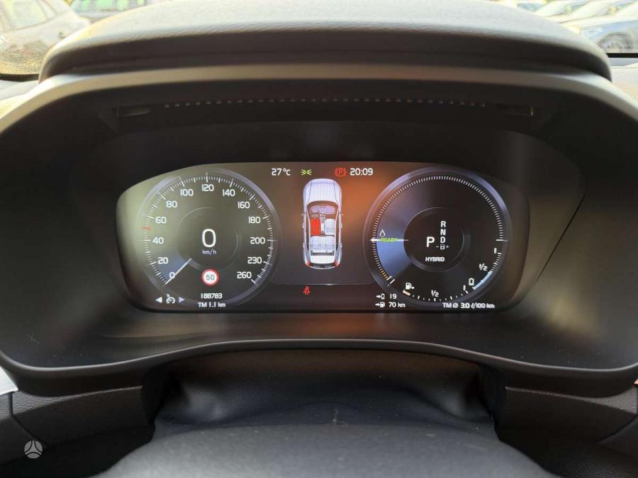 Черный Вольво XC40 2021 в Шяуляй, объемом двигателя 1.48 л и пробегом 189 тыс. км за 18990 €, фото 22 на AUTOMOTO.COM.LV