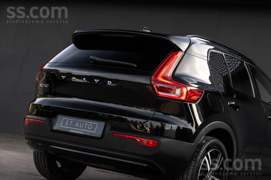 Melns Volvo XC40 2021 Jelgava, ar dzinēja tilpumu 1.50 L un nobraukumu 198 tūkst. km par 20000 €, foto 8 vietnē AUTOMOTO.COM.LV