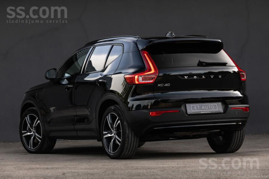 Melns Volvo XC40 2021 Jelgava, ar dzinēja tilpumu 1.50 L un nobraukumu 198 tūkst. km par 20000 €, foto 11 vietnē AUTOMOTO.COM.LV