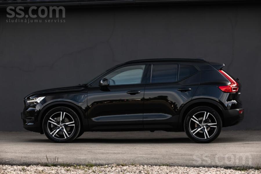 Melns Volvo XC40 2021 Jelgava, ar dzinēja tilpumu 1.50 L un nobraukumu 198 tūkst. km par 20000 €, foto 12 vietnē AUTOMOTO.COM.LV