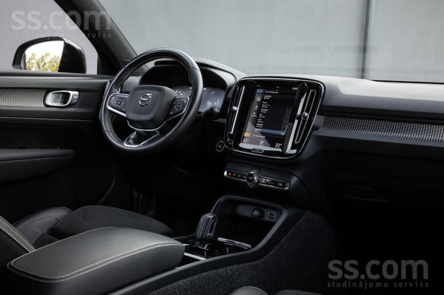 Melns Volvo XC40 2021 Jelgava, ar dzinēja tilpumu 1.50 L un nobraukumu 198 tūkst. km par 20000 €, foto 16 vietnē AUTOMOTO.COM.LV