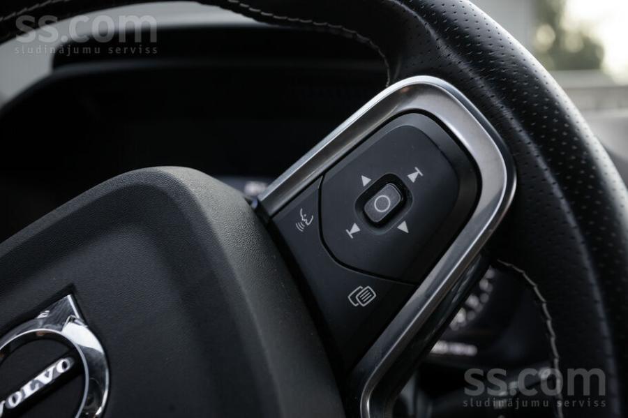 Melns Volvo XC40 2021 Jelgava, ar dzinēja tilpumu 1.50 L un nobraukumu 198 tūkst. km par 20000 €, foto 25 vietnē AUTOMOTO.COM.LV